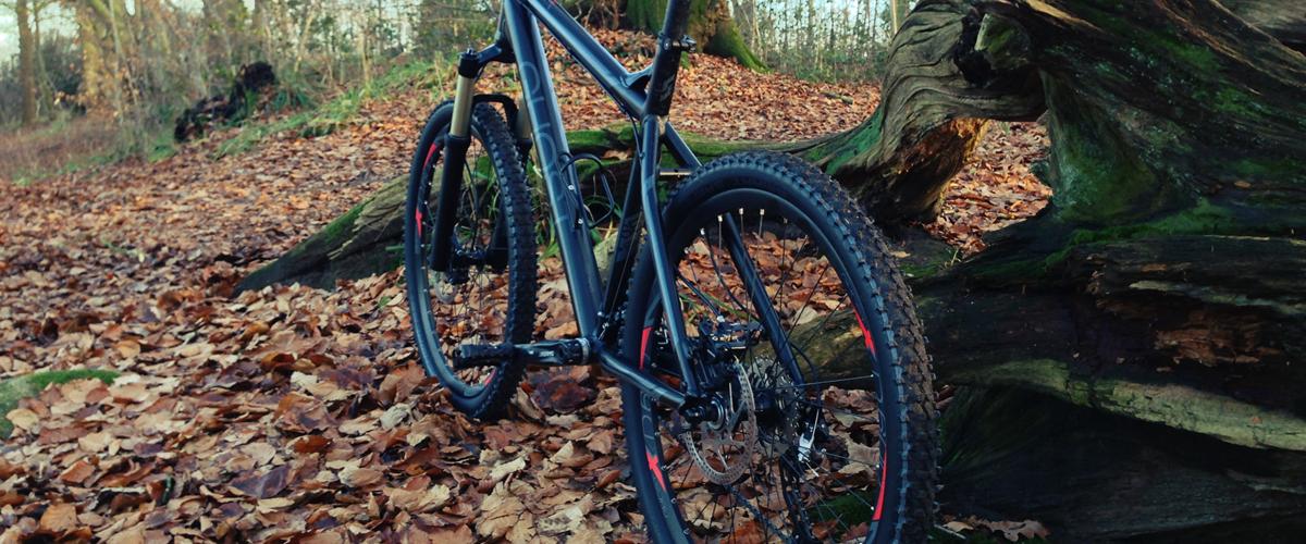 Ghost SE 5000 - 2012 - Mountain - Vægt: 12,4 kg. Ny Pris: 7.99...
