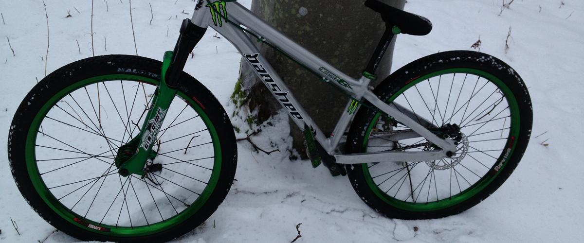 Banshee AMP - Dirtjump - Mage fed bike Vejer omkring 1...