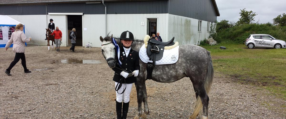 Kirkelodgaard's Montana og Pernille Holm - Stævner og løb - Uploadet af ...