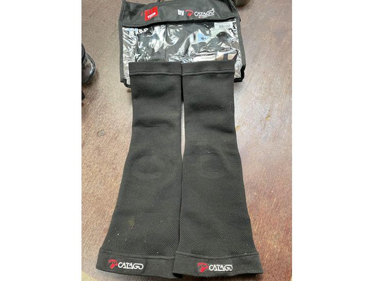 Benbeskytter Catago firtech kodestrømper - kr. 350 - rideudstyr