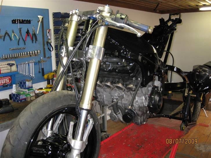 Yamaha R1 project: "RN01 meets RN12" - Stylingprojekter - Fotos fra ...