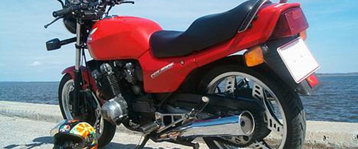 Honda CBX 400 F *SOLGT* - 1985 - Ser frem til en god season på...
