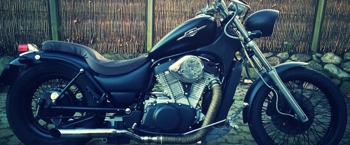 Suzuki VS700 Intruder - 1987 - Min første cruiser og det er ...