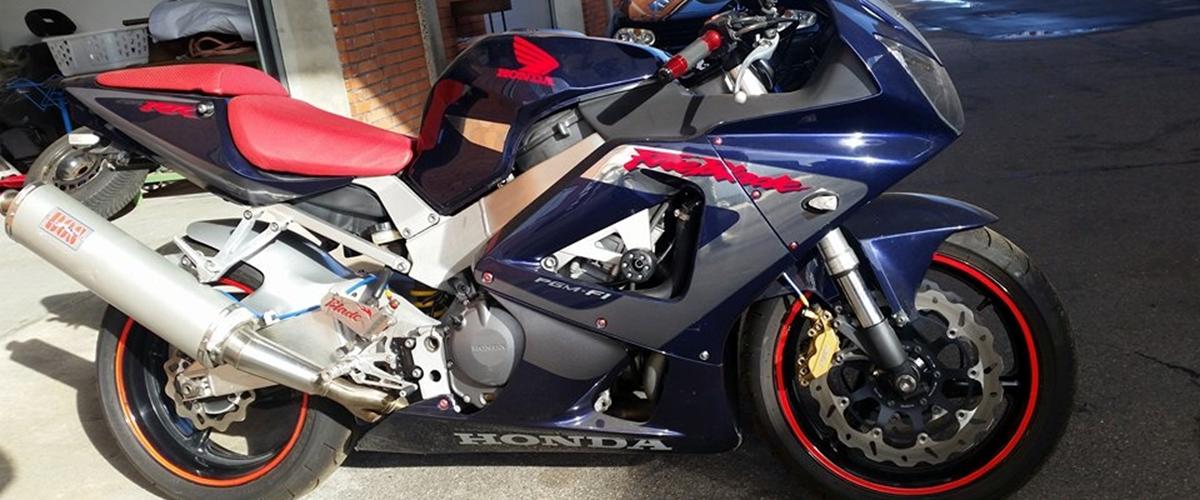 Honda CBR900RR Fireblade - 2001
