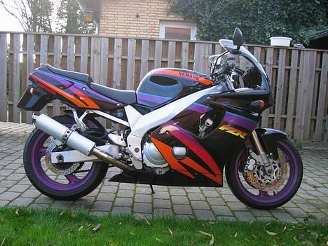Yamaha FZR 600R - Billeder af mc-er - Uploaded af Lasse R