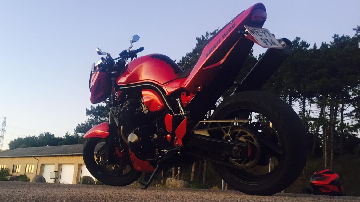 Suzuki Gsf Bandit n600 - Billeder af mc-er - Uploaded af Michael J