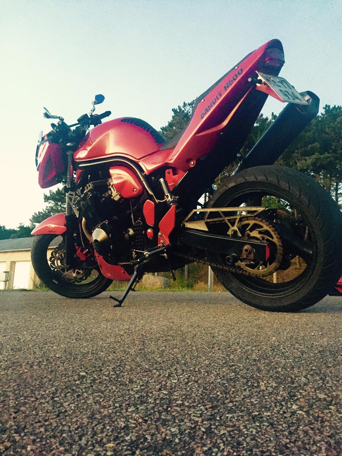 Suzuki Gsf Bandit n600 - Billeder af mc-er - Uploaded af Michael J