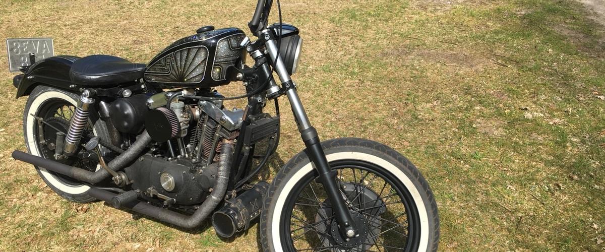 Harley Davidson XLCH 1000 sportster - 1973 - En Ældre sag jeg går og ...