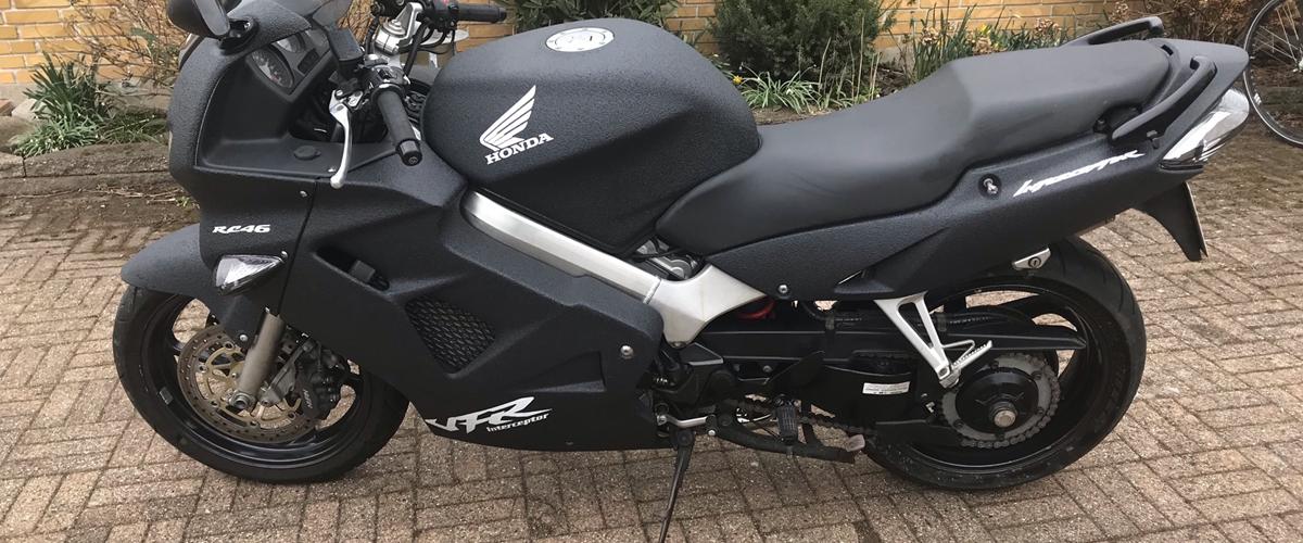 Honda VFR 800 RC46 - 1998 - Min første mc - selv importer...