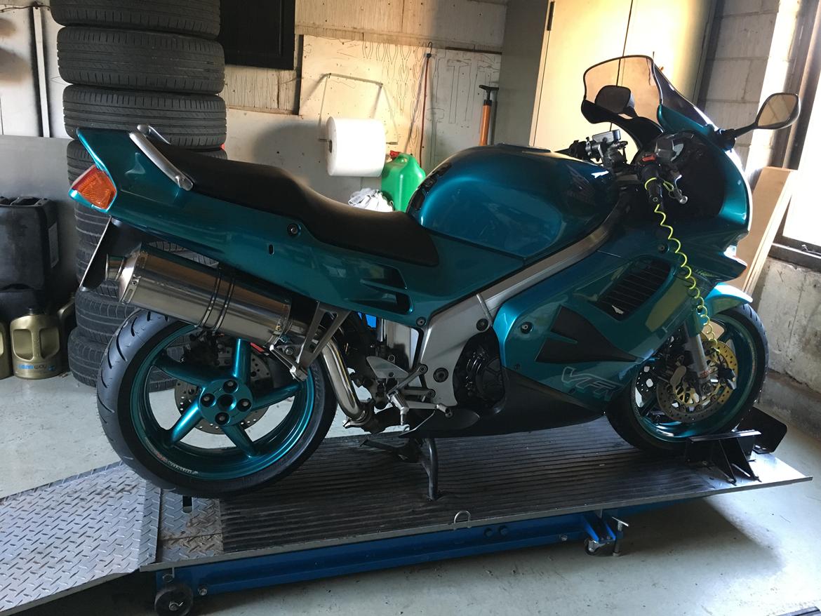Honda VFR 750 RC36-2 - Billeder af mc-er - Uploaded af Jack(Hornsherred)