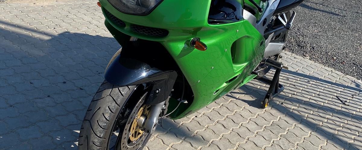 Kawasaki ZX9R - 1996 - Motorcyklen er købt til konen...