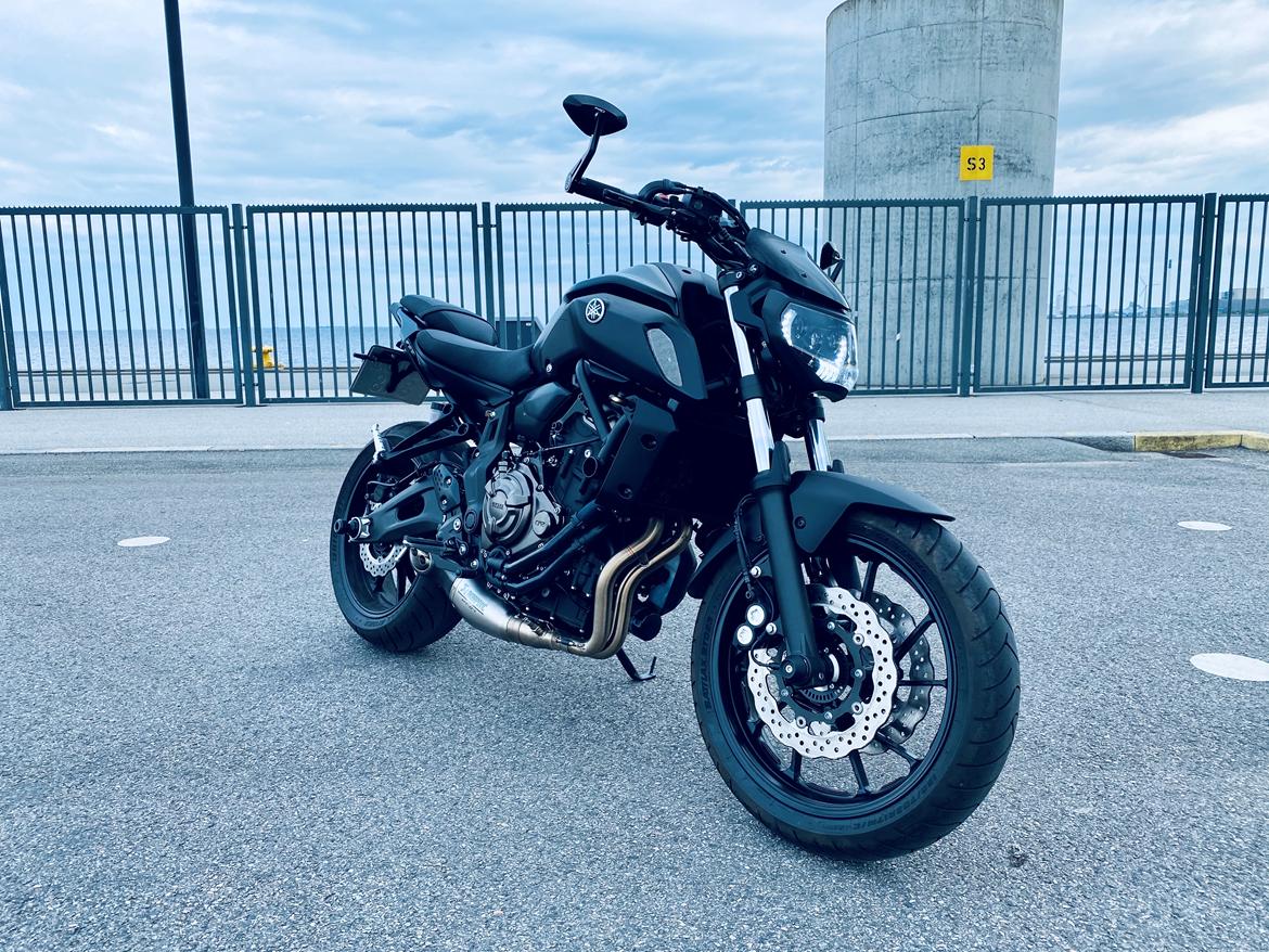 Yamaha MT-07 "Tech Black" - Billeder af mc-er - Uploaded af Nicolai R