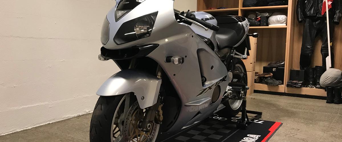 Kawasaki ZX12R Ninja - 2003 - Kawasaki ZX-12R fra 2003 i de...