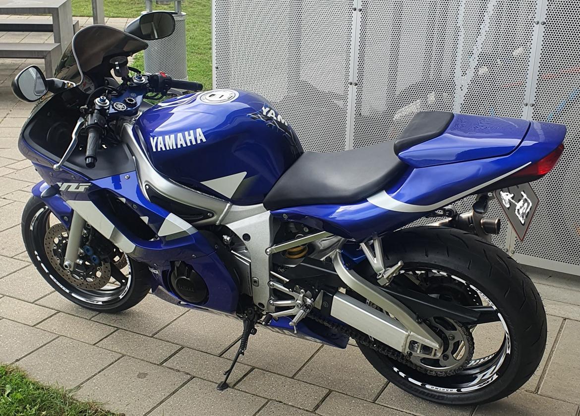 Yamaha R6 RJ03 - Billeder af mc-er - Uploaded af Pete N