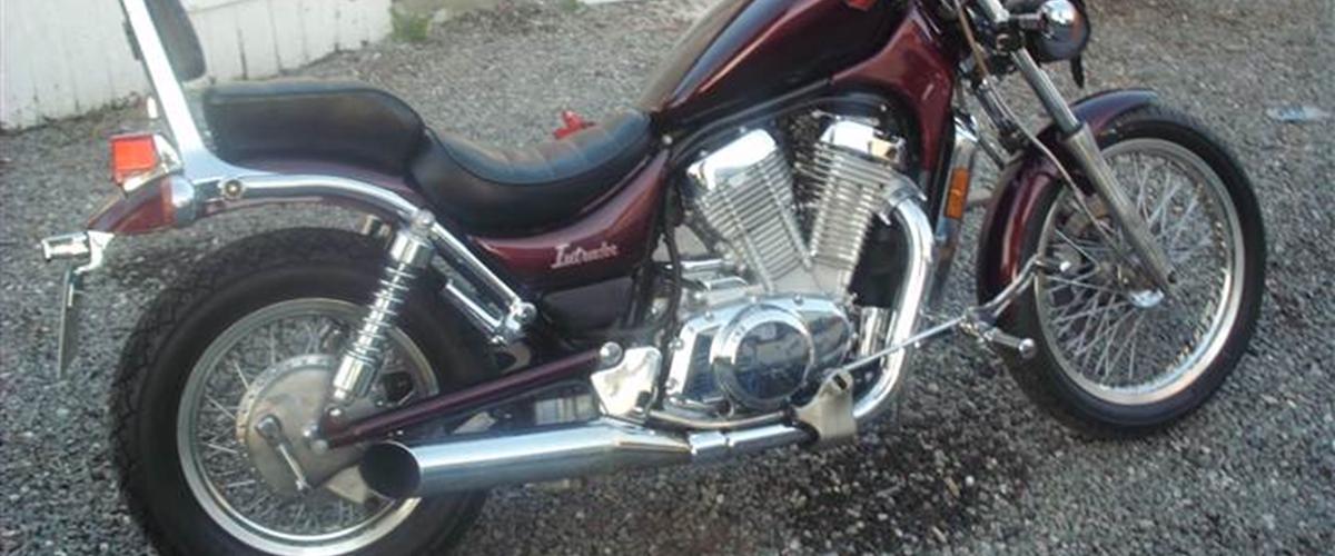 Suzuki v's 700 intruder - 1986 - ja jeg har skiftet lidt forsk...