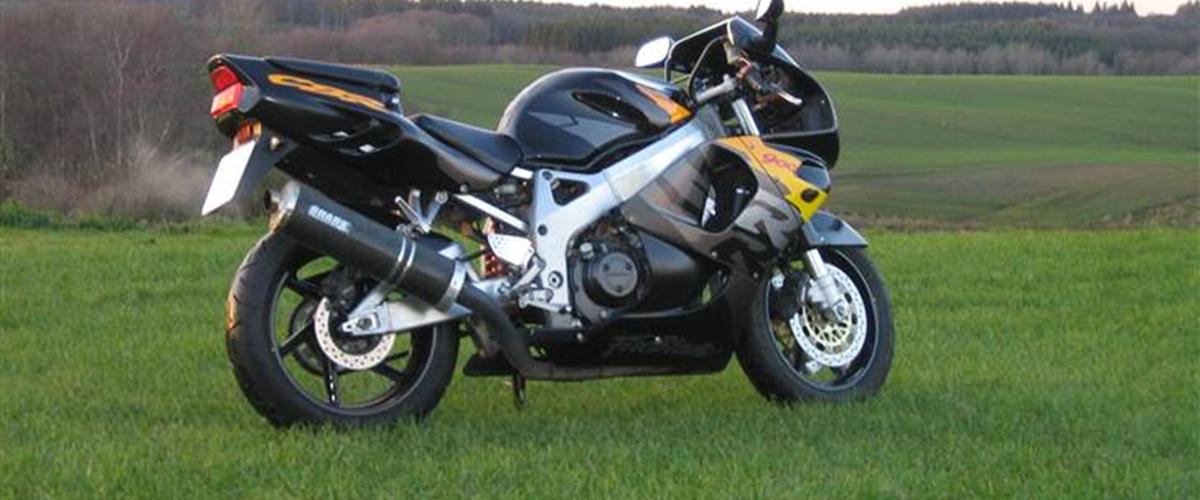 Honda CBR 900 Fireblade SC33 - 1996 - Impoteret fra Tyskland.