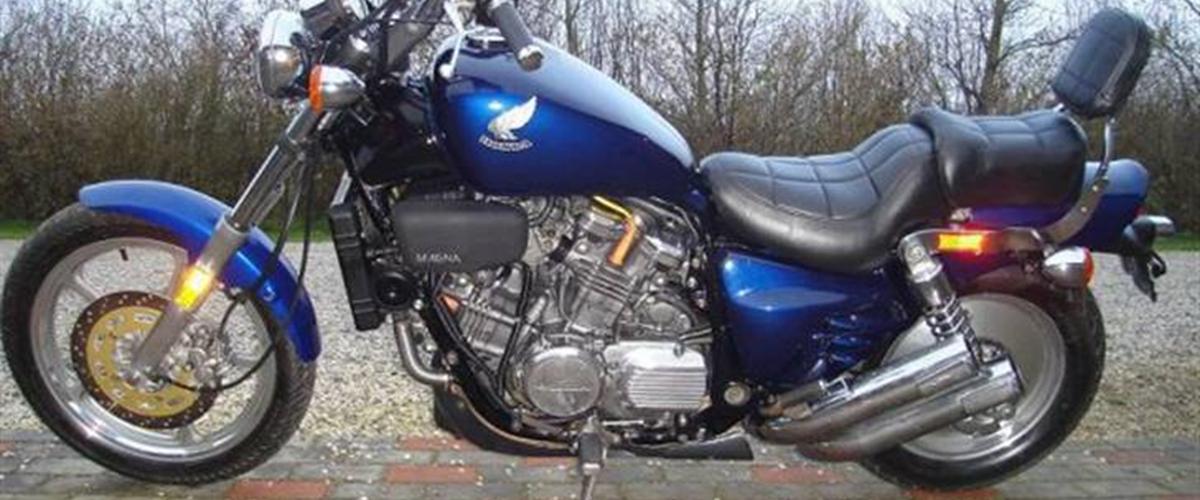 Honda Super Magna 700 ccm - 1987 - Der er d. 7/3 ´08 betalt afgi...