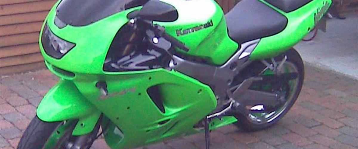 Kawasaki zx9r Ninja - 1996 - mere tekst + billeder kommer ...