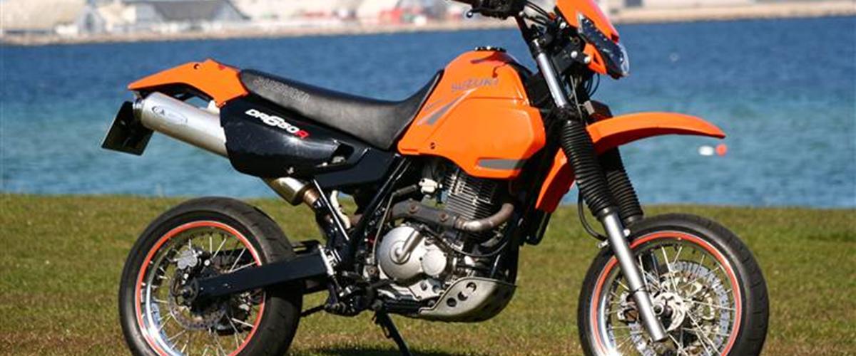 Suzuki DR650R - 1992 - Mål og vægt: Totallængde: 2...