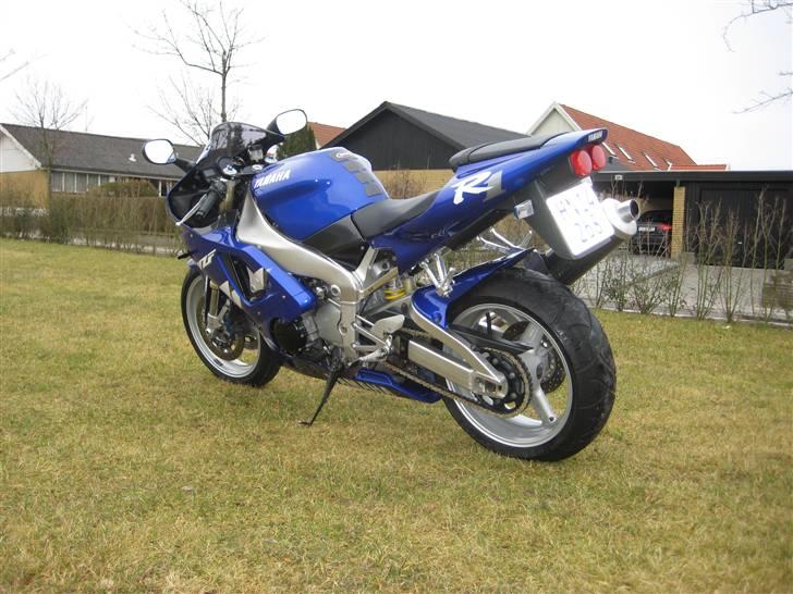 Yamaha YZF-R1 - Billeder af mc-er - Uploaded af Casper I