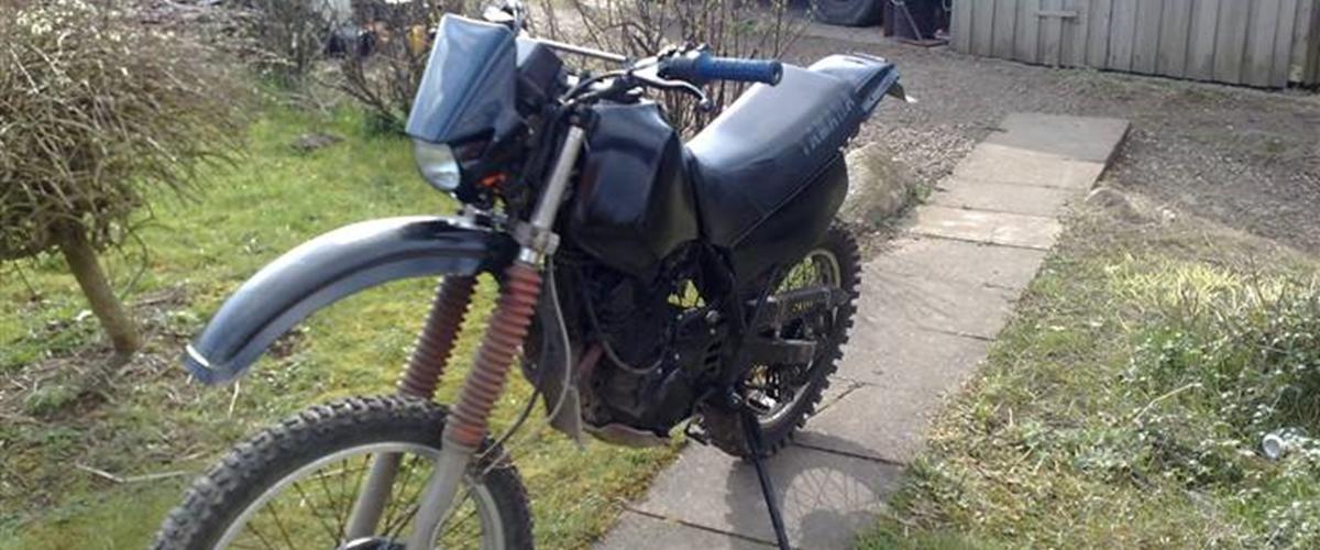 Yamaha xt 350 - 1989 - mangler lige at få justeret k...