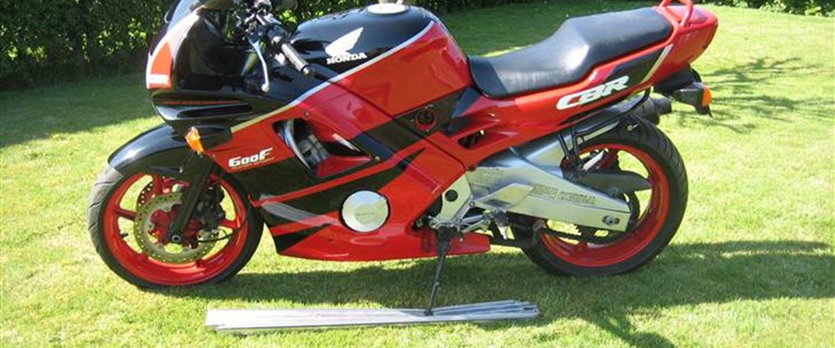 Honda CBR 600 F2 - 1991 - Nogen der har en udstødning t...