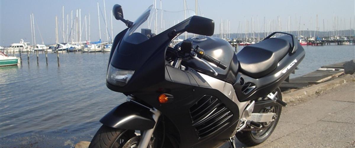 Suzuki RF 900 R (SOLGT) - 1996 - Har pr 16. august 2005 fået f...