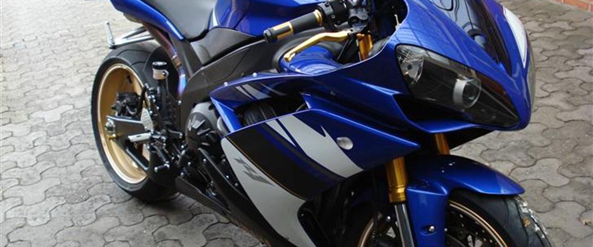 Yamaha YZF R1 EVOLUTION - 2009 - Model 2008 YZF R1 Evolution...