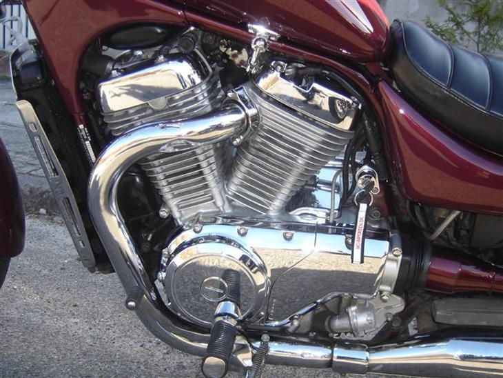 Suzuki VS 700 INTRUDER SOLGT - 1986 - Den 31 marts fik jeg denne MC...