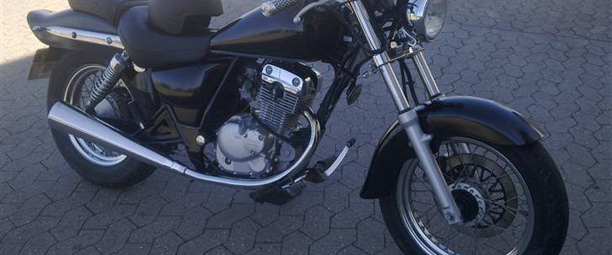 Suzuki GZ 125 Marauder - 2002 - solgt