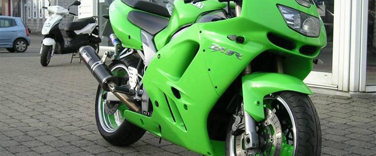 Kawasaki ZX9R Ninja - 1996