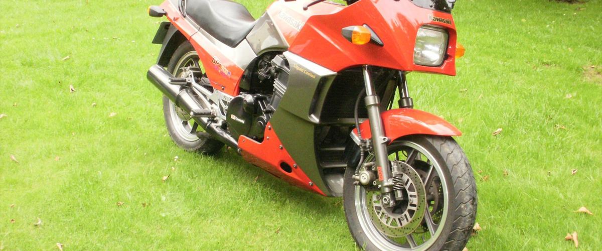 Kawasaki gpz 900 r - 1987 - Har haft den i 4 år.Næste mc ...