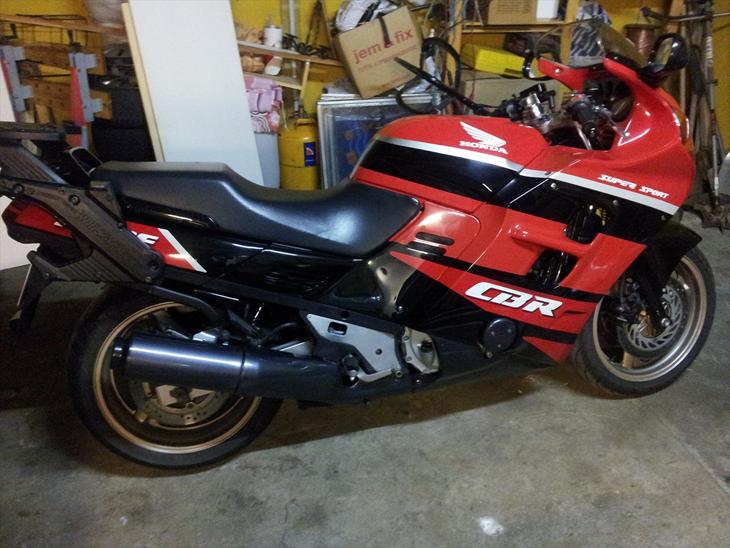 Honda CBR 1000 F Super Sport SC24 - 1993 - Min første Honda, har ellers ...