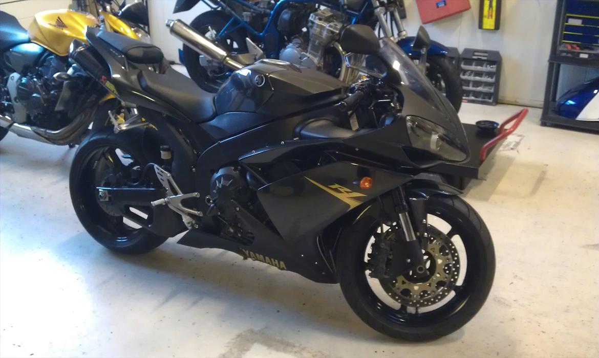 Yamaha YZF-R1 RN19 - Billeder af mc-er - Uploaded af Mark [Kolding]