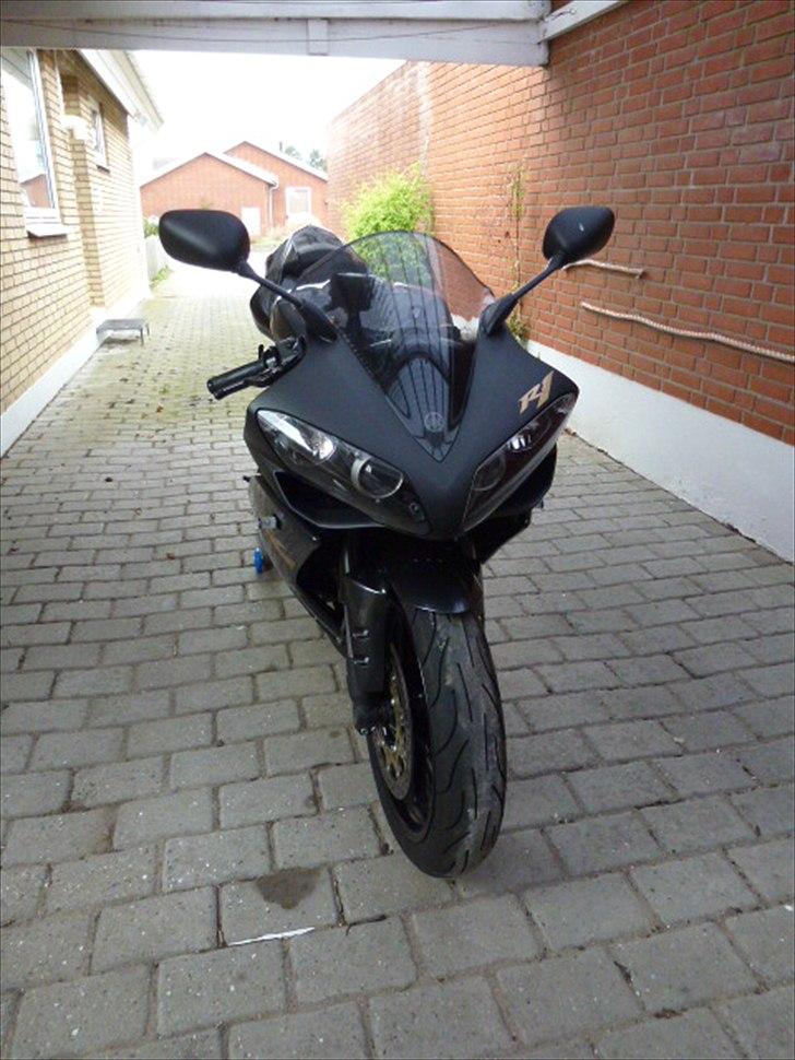 Yamaha YZF-R1 RN19 - Billeder af mc-er - Uploaded af Mark [Kolding]