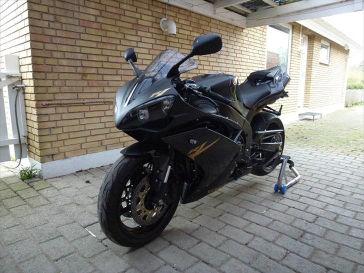 Yamaha YZF-R1 RN19 - Billeder af mc-er - Uploaded af Mark [Kolding]