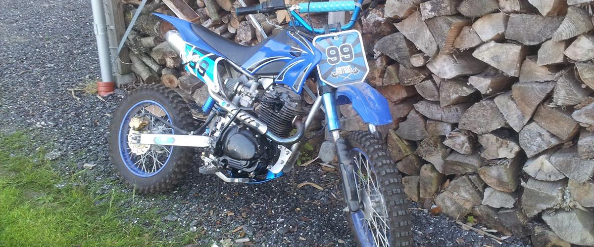 Loncin 250 CC. - 2008 - - Grim som hun er;-D