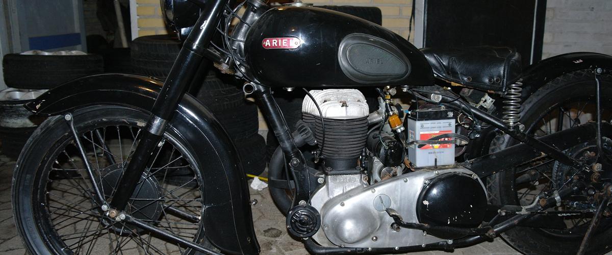 Ariel Vb600 - 1952 - Cyklen har kørt 2144km ialt s...