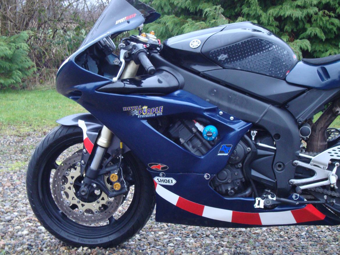 Yamaha YZF R1 RN12 - Billeder af mc-er - Uploaded af martin j