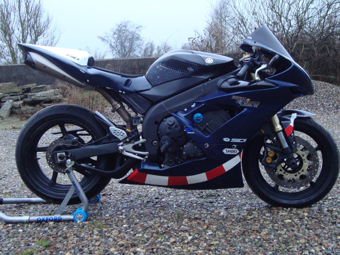 Yamaha YZF R1 RN12 - Billeder af mc-er - Uploaded af martin j