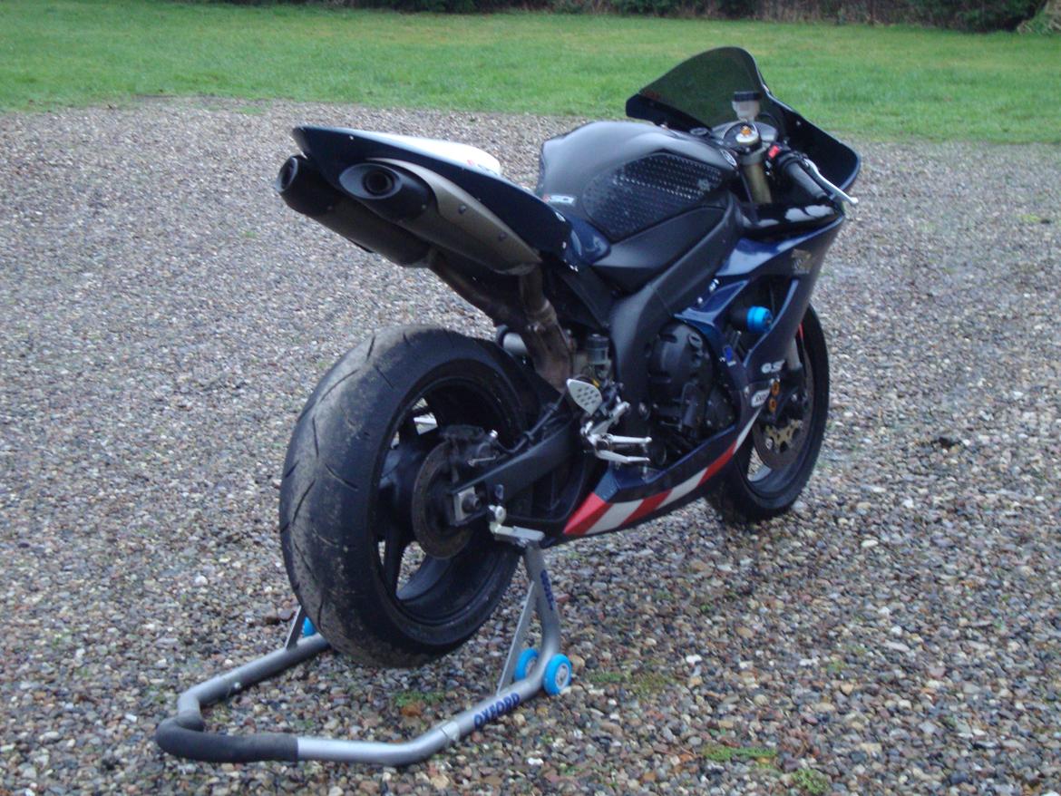 Yamaha YZF R1 RN12 - Billeder af mc-er - Uploaded af martin j
