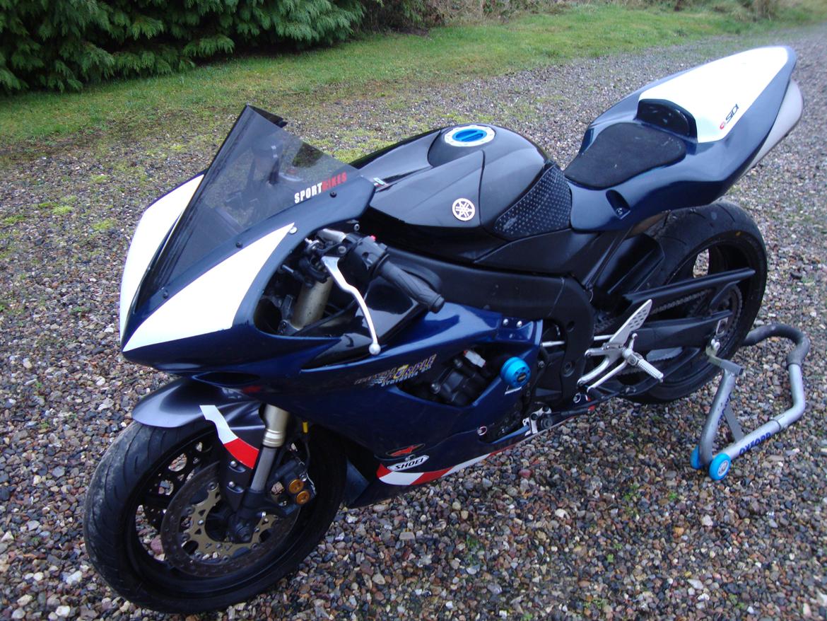 Yamaha YZF R1 RN12 - Billeder af mc-er - Uploaded af martin j