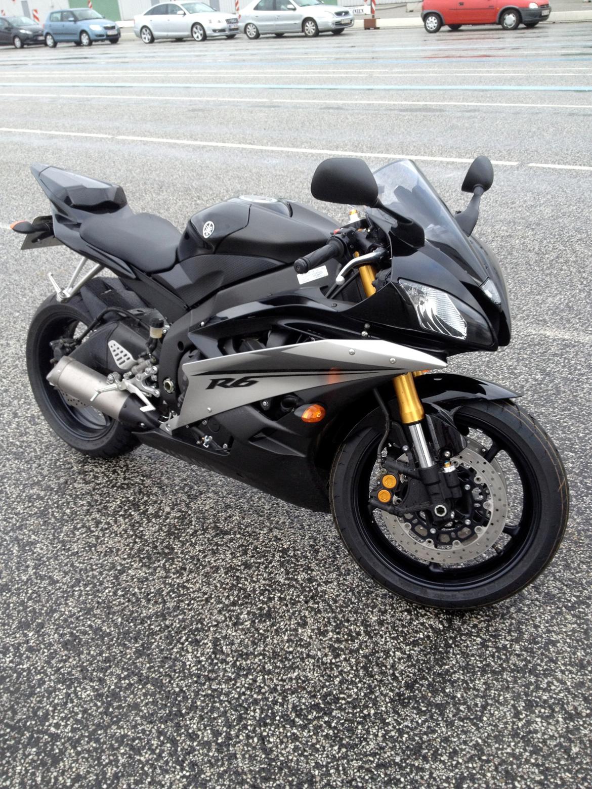 Yamaha r6 - Billeder af mc-er - Uploaded af jesper m