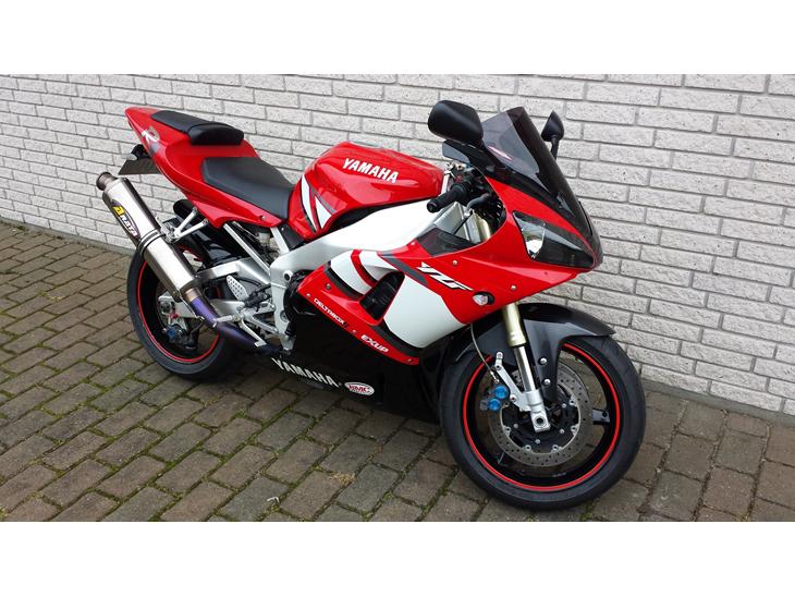Yamaha YZF R1 - 2001