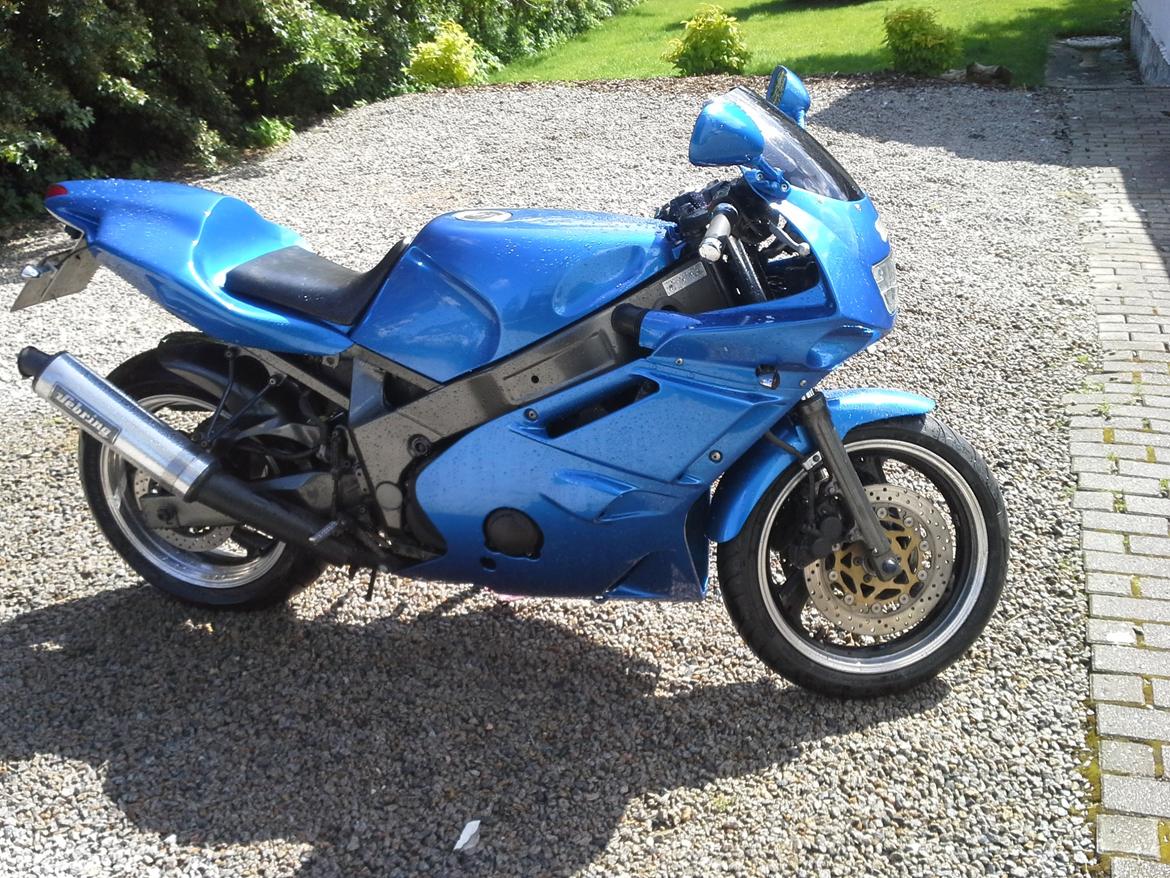 Yamaha FZR 600 - Billeder af mc-er - Uploaded af Meick B