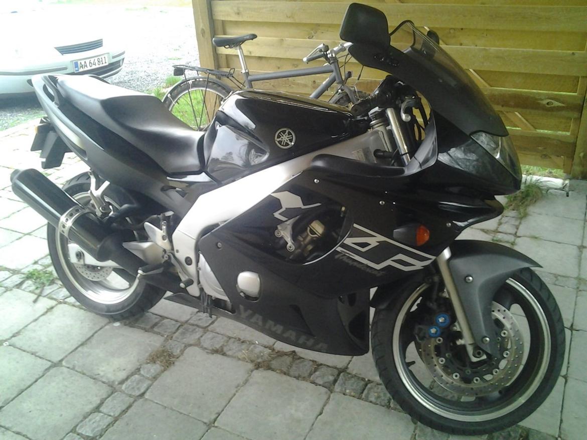 Yamaha YZF 600 R Thundercat - Billeder af mc-er - Uploaded af Peter S