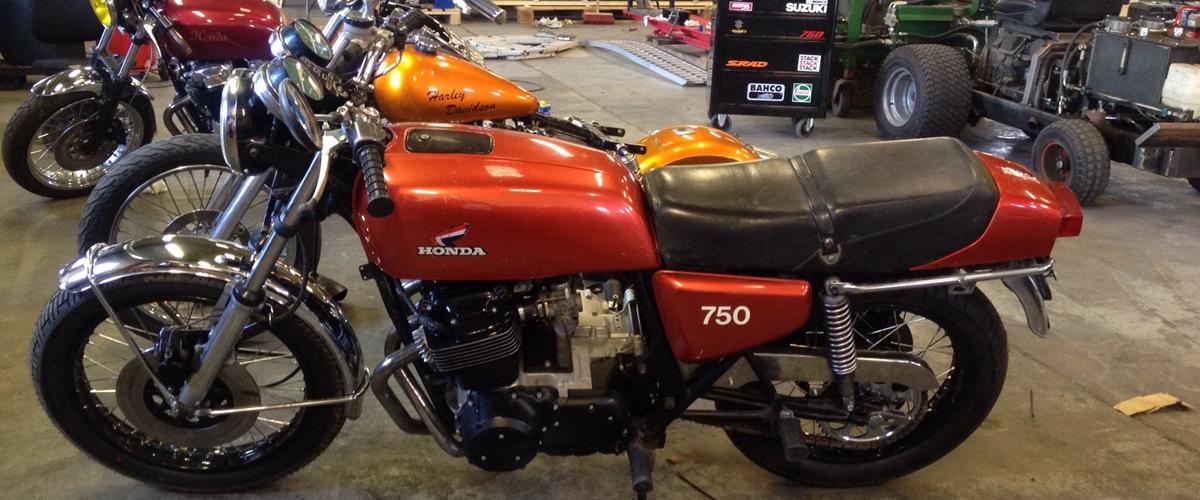 Honda Cb750 k7 supersport - 1977 - God projekt cykel. Alt det de...