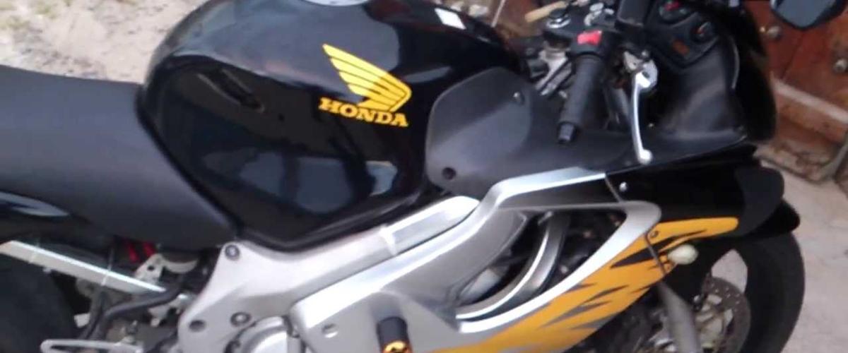 honda cbr 600 f4 , tank - kr. 1200 - brugte reservedele