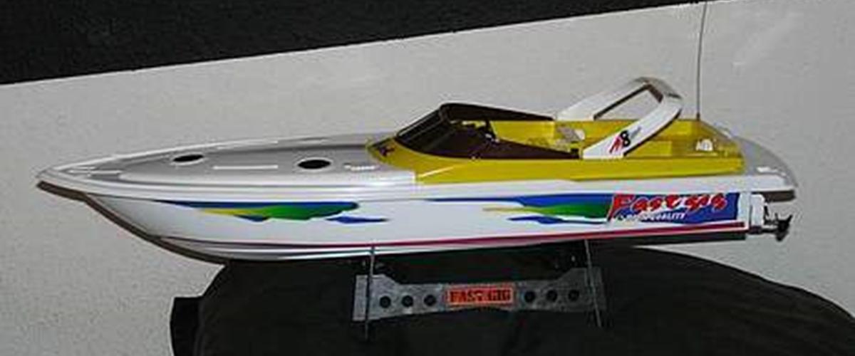 Båd Racing - 2005 - Den virker meget stabil og a...