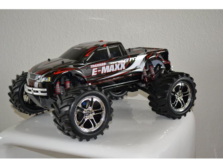 Off-Roader E-MAXX - 2011 - Jeg modtog min E-MAXX den 13/...